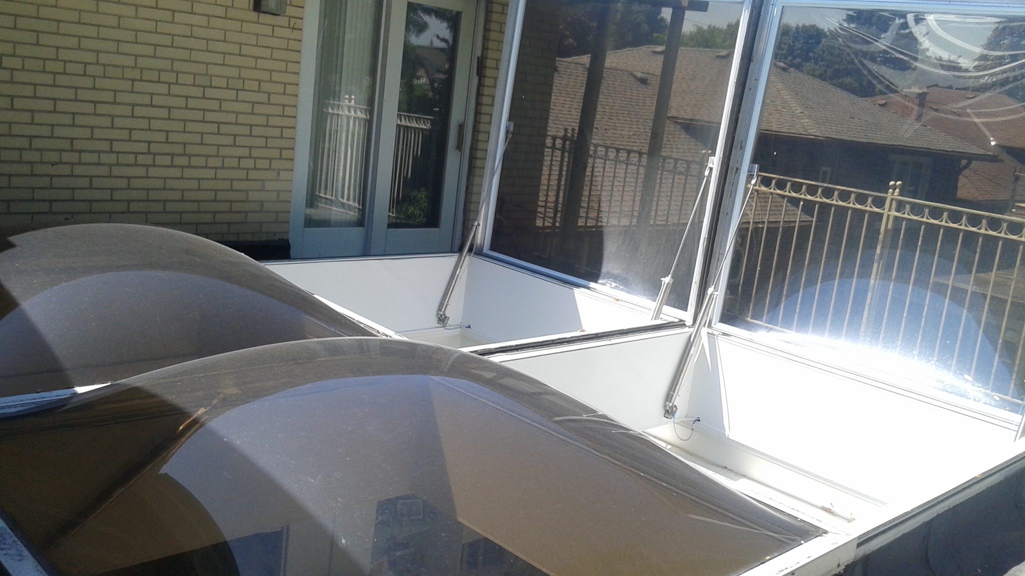 Serene Sukkah Rentals Await in Toronto | Aluplex Glass and Skylights